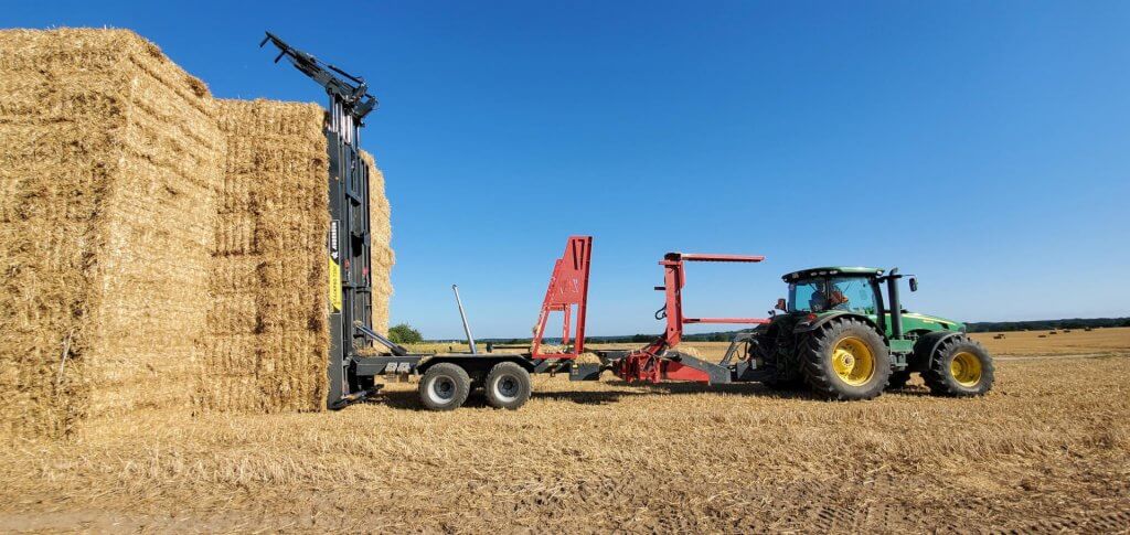 Hay Trailer – STACKPRO7200 Square Bale Farm Trailer | Anderson Group