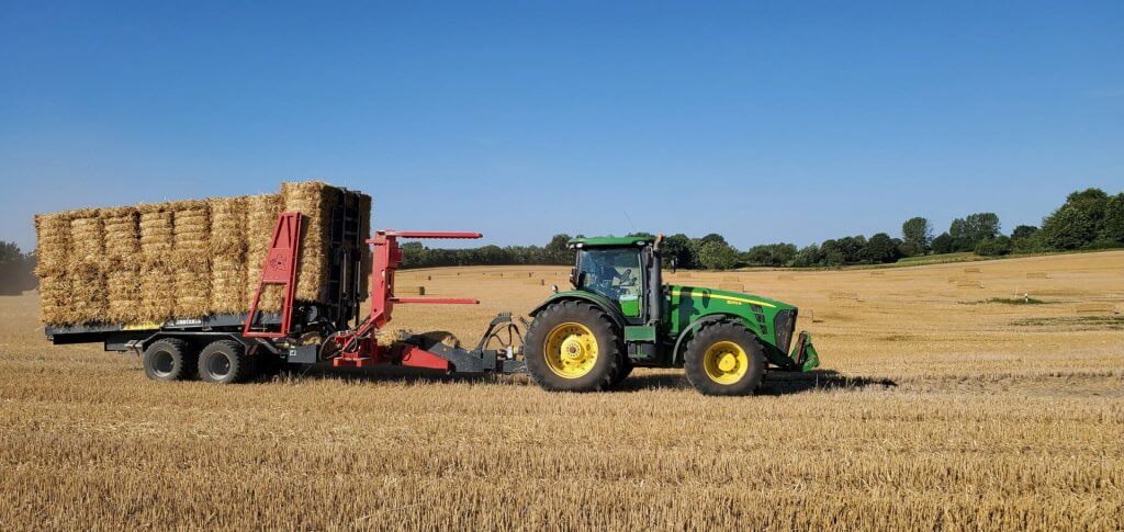 Hay Trailer – STACKPRO7200 Square Bale Farm Trailer | Anderson Group