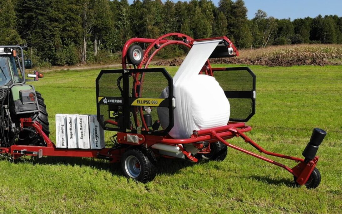 The Hidden Benefits of Wrapping Dry Hay | Groupe Anderson - Well ...